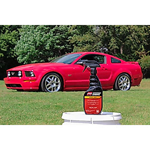 Malco Showroom Shine Spray Car Wax – Best Car Wax Spray for Professional Finish/Easy to Use Instant Detailer Spray/Cleans and Waxes Painted Surfaces, Metal and Glass / 22oz. (110422)
