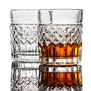 Crystal Whiskey Glasses - Set of 4 Prestige Glass Tumblers (9.5oz, 280ml) for Whisky, Scotch & Bourbon - Brilliant Rocks Glasses for Cocktails & Drinks - Elegant Gold Foil Gift Box