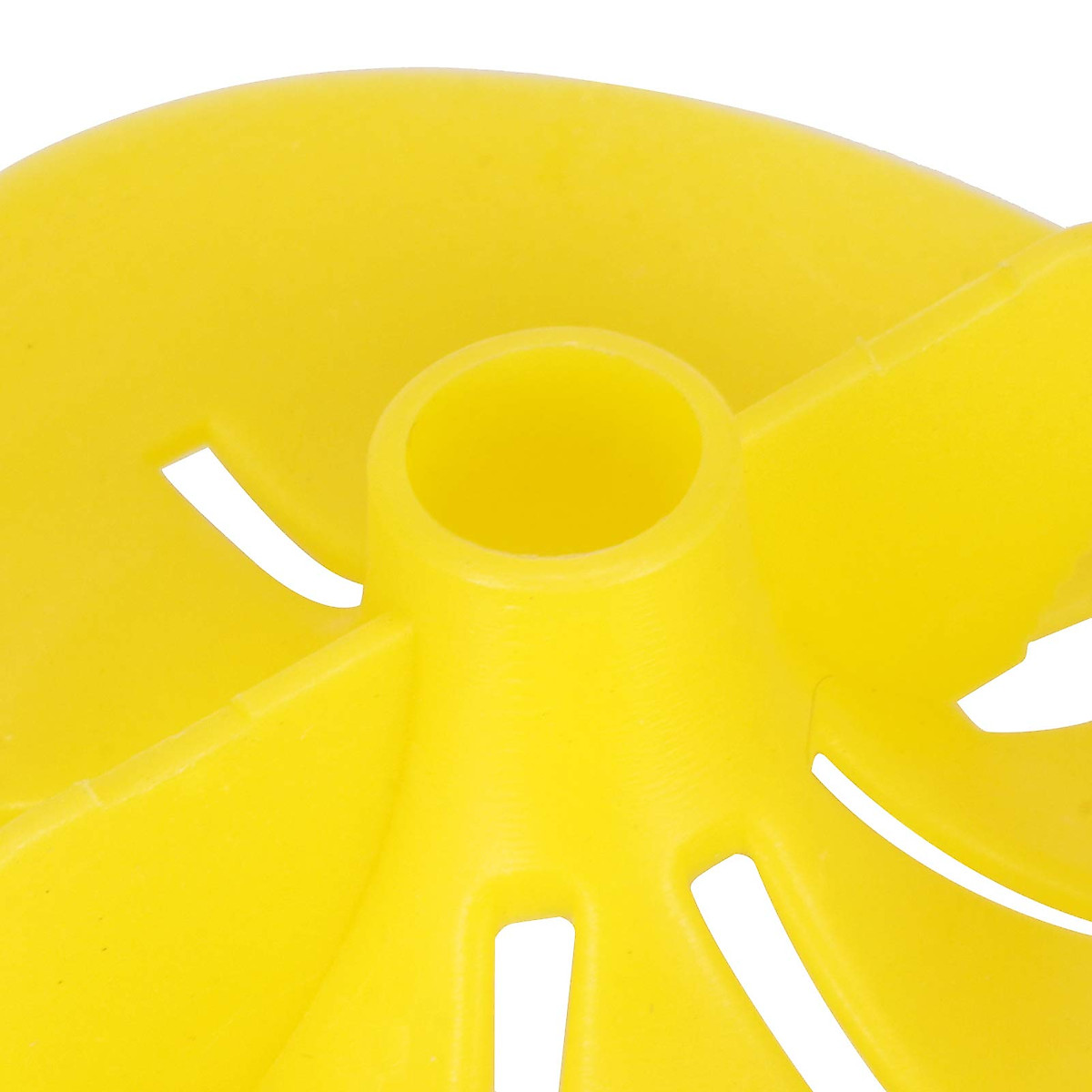 Mwrode 30Pcs Hornets Traps Bee Traps in Flower Shaped Reusable Bee Catcher Funnel Garden Beekeeping Accessory Tools Wasp Funnel