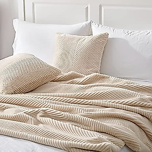Cozy Bliss Super Soft Fuzzy Herringbone Faux Fur Throw Blanket for Couch 60"x80", Chevron Faux Fur Blanket Throw Blanket, Luxury Plush Decorative Throw Blanket for Sofa Bed (60" x 80", Beige)