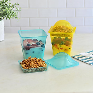 Youngever 7 Sets Plastic Parfait Cups, Reusable Plastic Dessert Cups with Lids and Inserts, Reusable Plastic Yogurt Cups with Inserts, Spill and Leak Proof (Medium 8 Ounce)