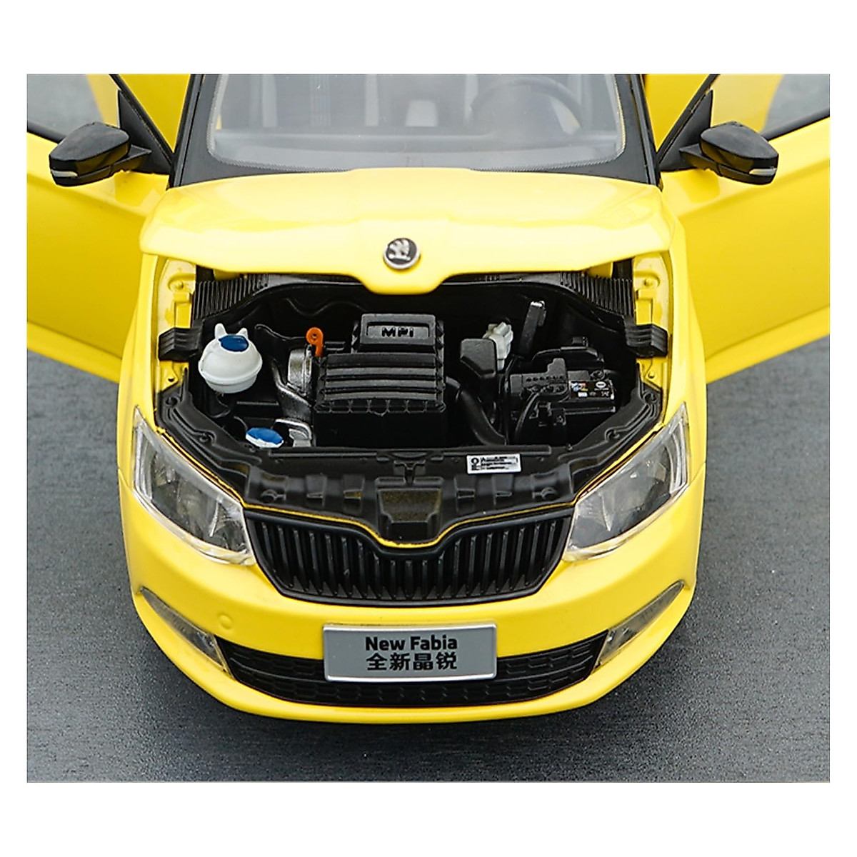 Alloy Resin Car Vehicle Model 1 18 Fit for Skoda Fabia Vehicle Metal Scale Alloy Diecast Car Model Static Toy Fit for Collectible Gift Display Festive Deluxe Gift (Color : C)