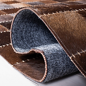 SAFAVIEH Studio Leather Collection 5' x 8' Brown / Beige STL815T Handmade Mid-Century Modern Leather Area Rug