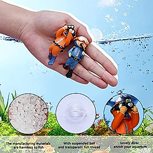 JOBEDE 2 Pack Diver Fish Tank Decoration, Floating Device Aquarium Accessories, Lovely Resin Diver Holding Camera for Aerating Aquarium Fish Tank Ornament (Blue and Orange)