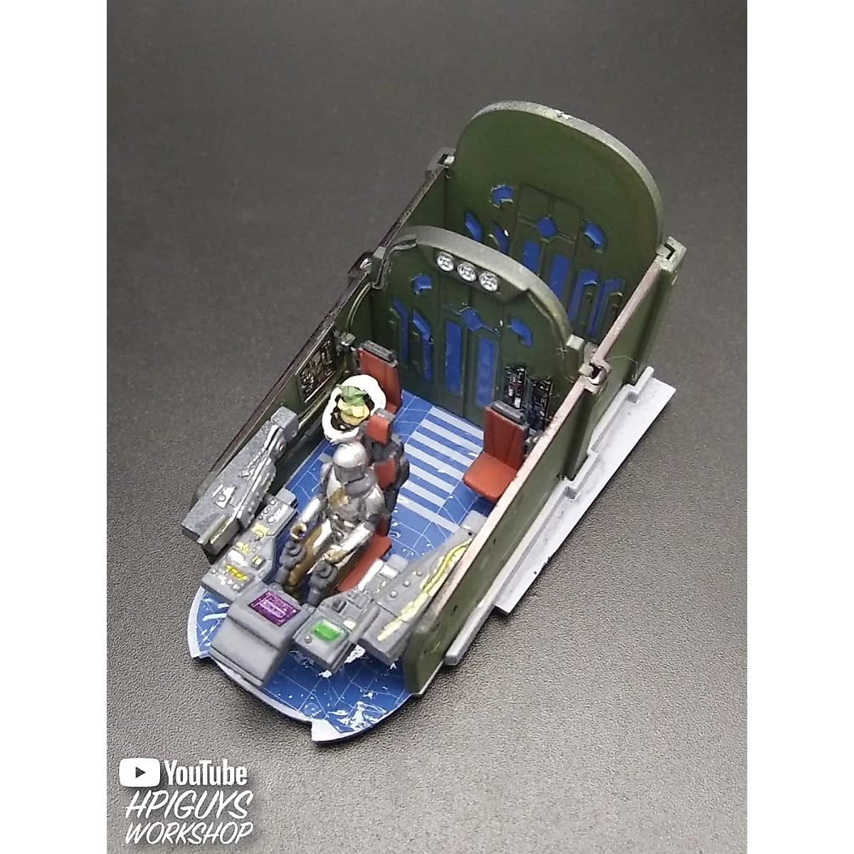 AMT Star Wars: Mandalorian Razor Crest 1:72 Scale Model Kit