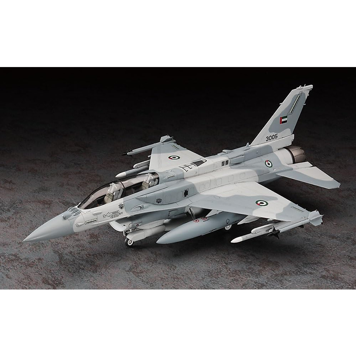 Hasegawa 1/48 UAE Air Force F-16F Block 60 Fighting Falcon Plastic Model PT44