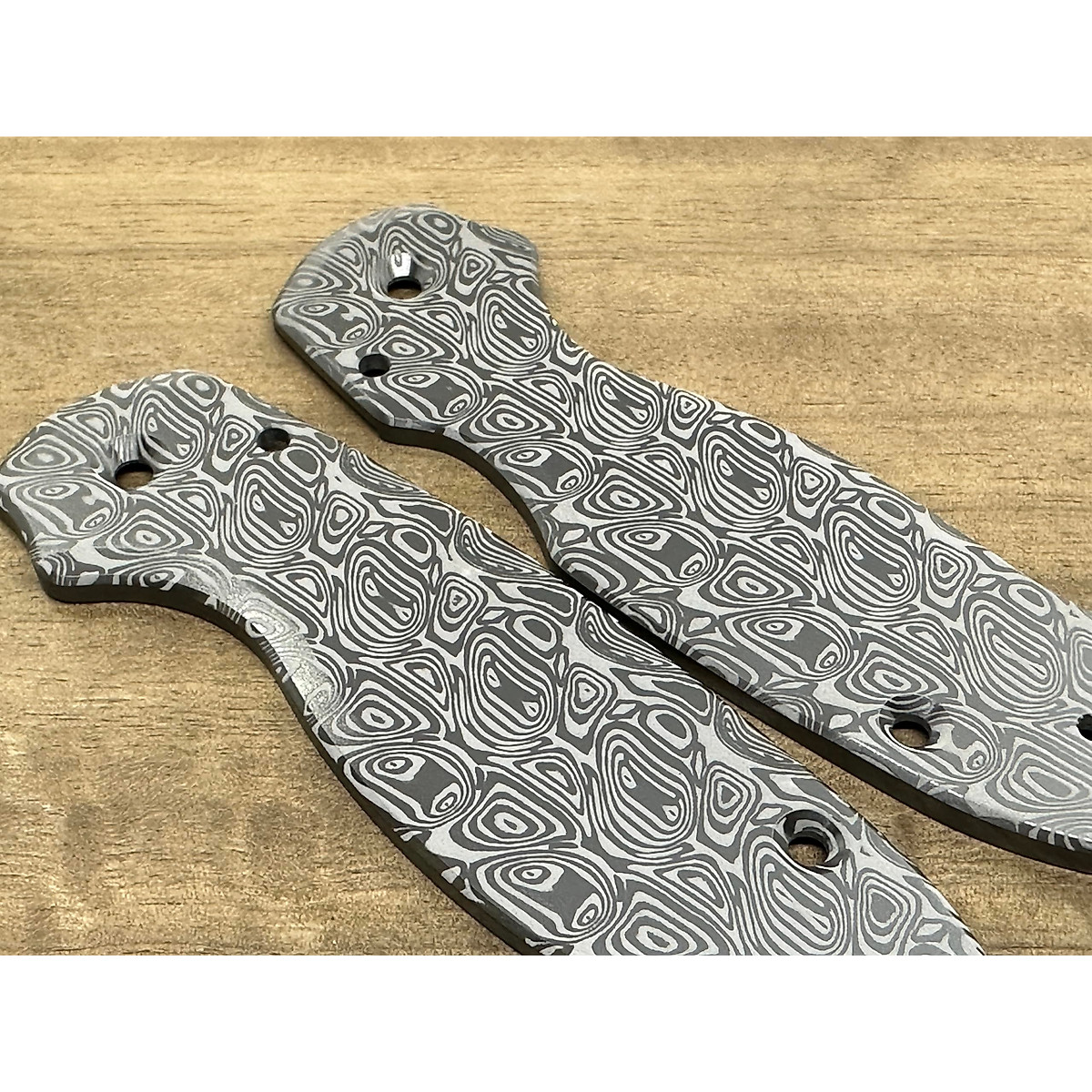 DAMA AEGR Zirconium Scales for Spyderco para 3