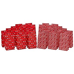 Hallmark Valentine's Day Paper Treat Sacks (30 Bags: "Happy Valentine's Day," Hearts) for Classroom Parties, Valentines, Kids, Coworkers