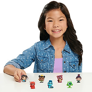 Disney Doorables Multi Peek, Series 8 Featuring Special Edition Scented Figures, Styles May Vary, Officially Licensed Kids Toys for Ages 5 Up by Just Play