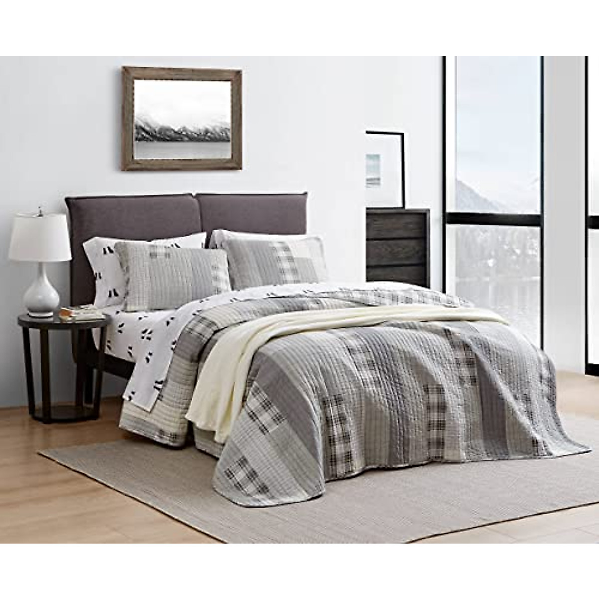 Eddie Bauer Home - Queen Quilt Set, Cotton Reversible Bedding with Matching Shams, Home Decor for All Seasons (Fairview Grey, Queen)