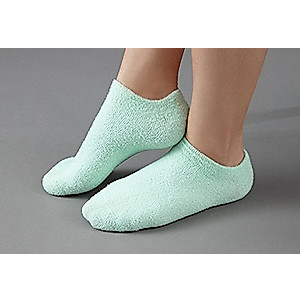 Sharper Image Moisturizing Glove and Bootie Set