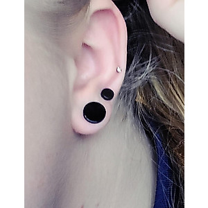 Cisyozi 18G Black Flat Back Studs Earrings for Women Men Fake Faux Gauges Earrings 18 gauge Stainless Surgical Steel Screw Back On Cartilage Tragus Helix Lobe Earrings Stud Set Piercing Jewelry Girl