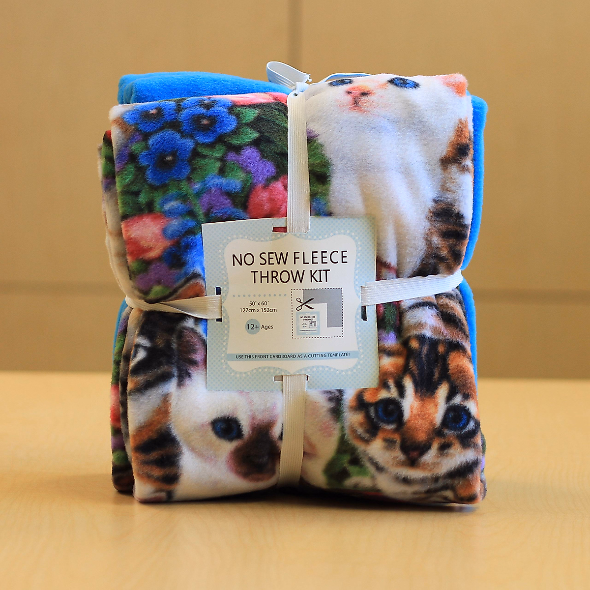 Cats on Cats Anti-Pill Premium No-Sew Throw Fleece Fabric Kit (50x60)