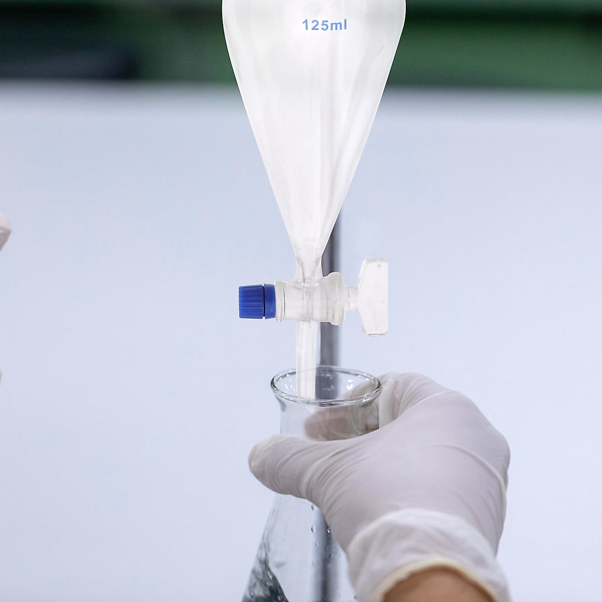 Separatory Funnel Pear Funnels, 125ml Thickened Glass Separating Funnel, Leak-Proof Screw Cap, Stopcock Style and Logo Color Random, Lab Glassware