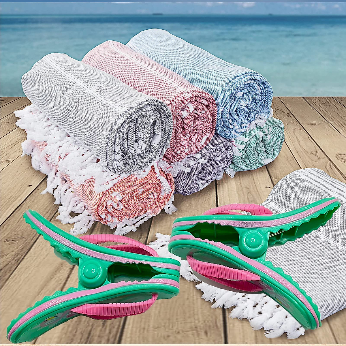 2 Pieces Beach Towel Clips Flamingo Pattern Beach Towel Clip Portable Towel Holder Clips for Beach Chairs Deck Patio Heavy Duty Laundry Clothes Pool Sun Loungers Clip Seaside Indoor Outdoor
