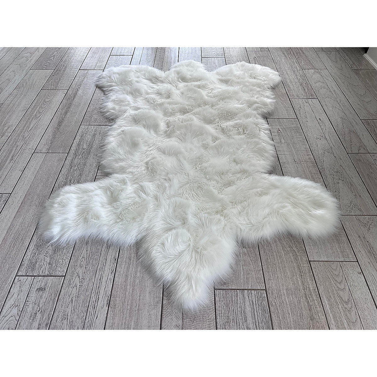 LAMBZY Bear Skin Rug Super Soft Fluffy Faux Fur for Bedroom Floor Sofa Living Room High-Density Plush Shaggy Carpet Sofa Cover Bedside Sheepskin Rug (2'x3', White)