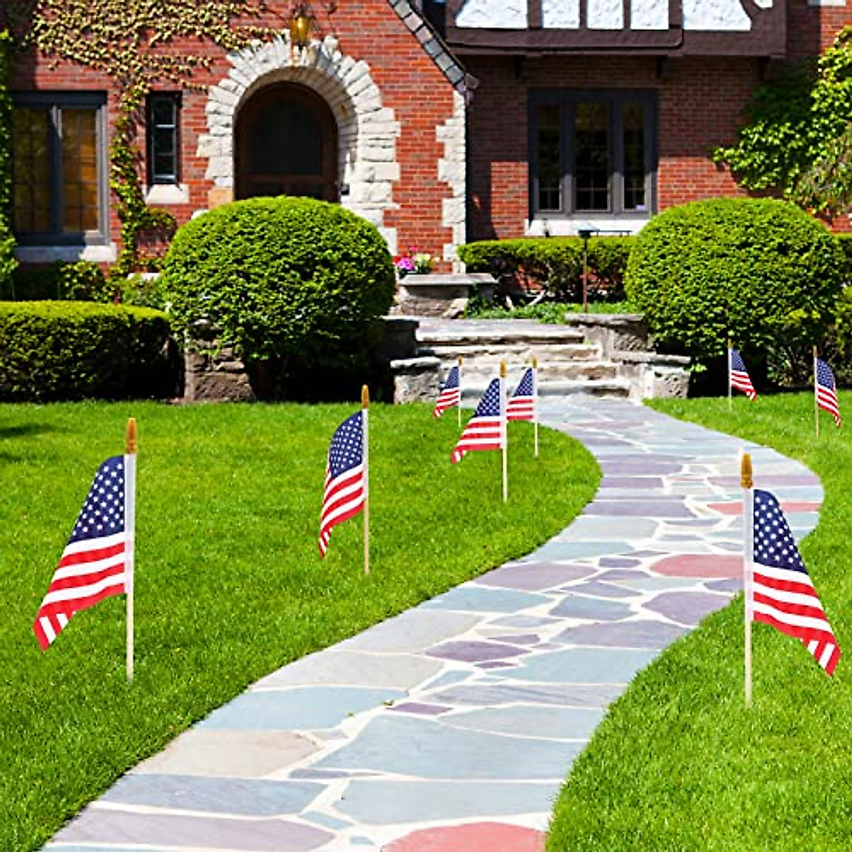 Small American Flags on Stick, 50 Pcs Fourth of July Decorations Outdoor 4''x6'' USA Flag, 4th of July Flags American Flag Small With Wooden Stick,Mini Flags for Outside Patriotic Decor for Yard Patio