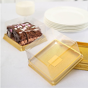 Efavormart 50 Pack | Clear/Gold Square Mini Plastic Dessert Party Favor Boxes, Cupcake Muffin Food Containers - 4"X4"X2.5"