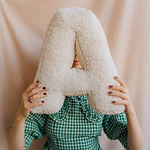 YLOEEIT Letter Pillow English Letters Pillow Soft Initial Throw Cushion Decorative Alphabet Letter Pillows Cozy 26 English Letters Throw Pillow for Living Room Sofa Couch Bed Car Decoration, 40*35*10