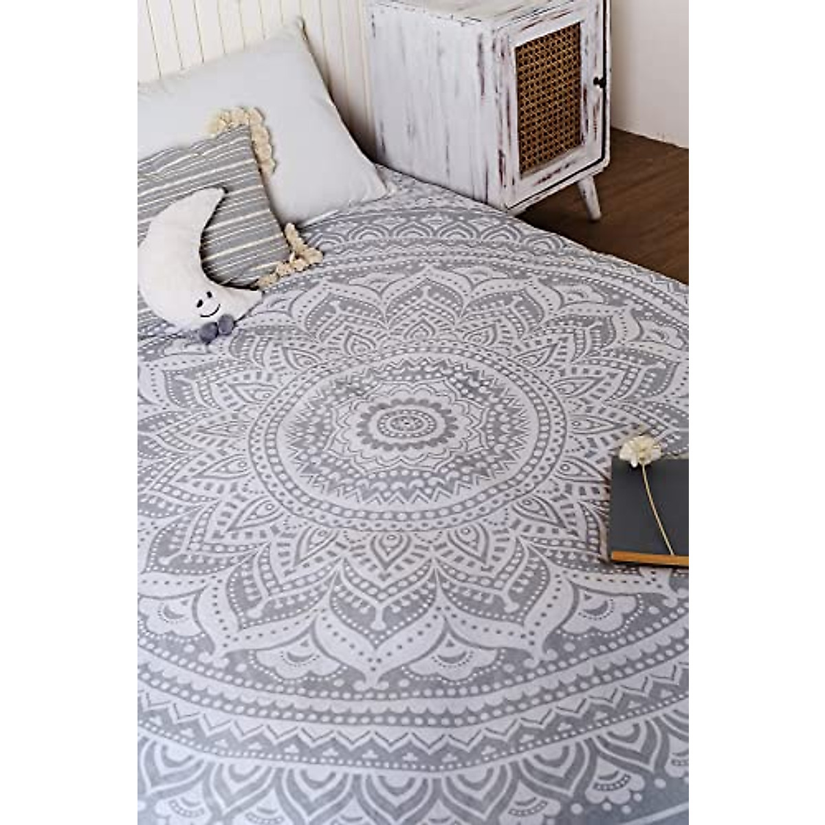 THE ART BOX Wall Tapestry, Large 82x55" - Inspiring Handmade Indian Mandala Design, Soft 100% Natural Cotton, Delicate Hand Sewn Edges for Bedroom, Living Room Boho Esthetic
