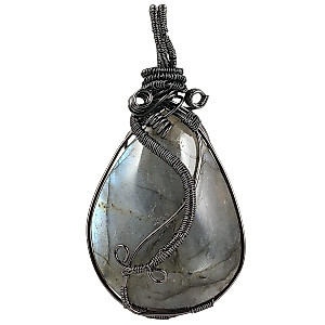 SUNYIK Natural Labradorite Pendant Necklace for Men Women, Irregular Handmade Wire Wrapped Crystal Necklace for Unisex