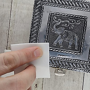 The Beadsmith Shine Rite Polishing Pads – 2-Inch Pre-Treated Foam Squares with Micro Abrasives – Use to Brighten, Polish and Remove Tarnish Jewelry Components – Pack of 50