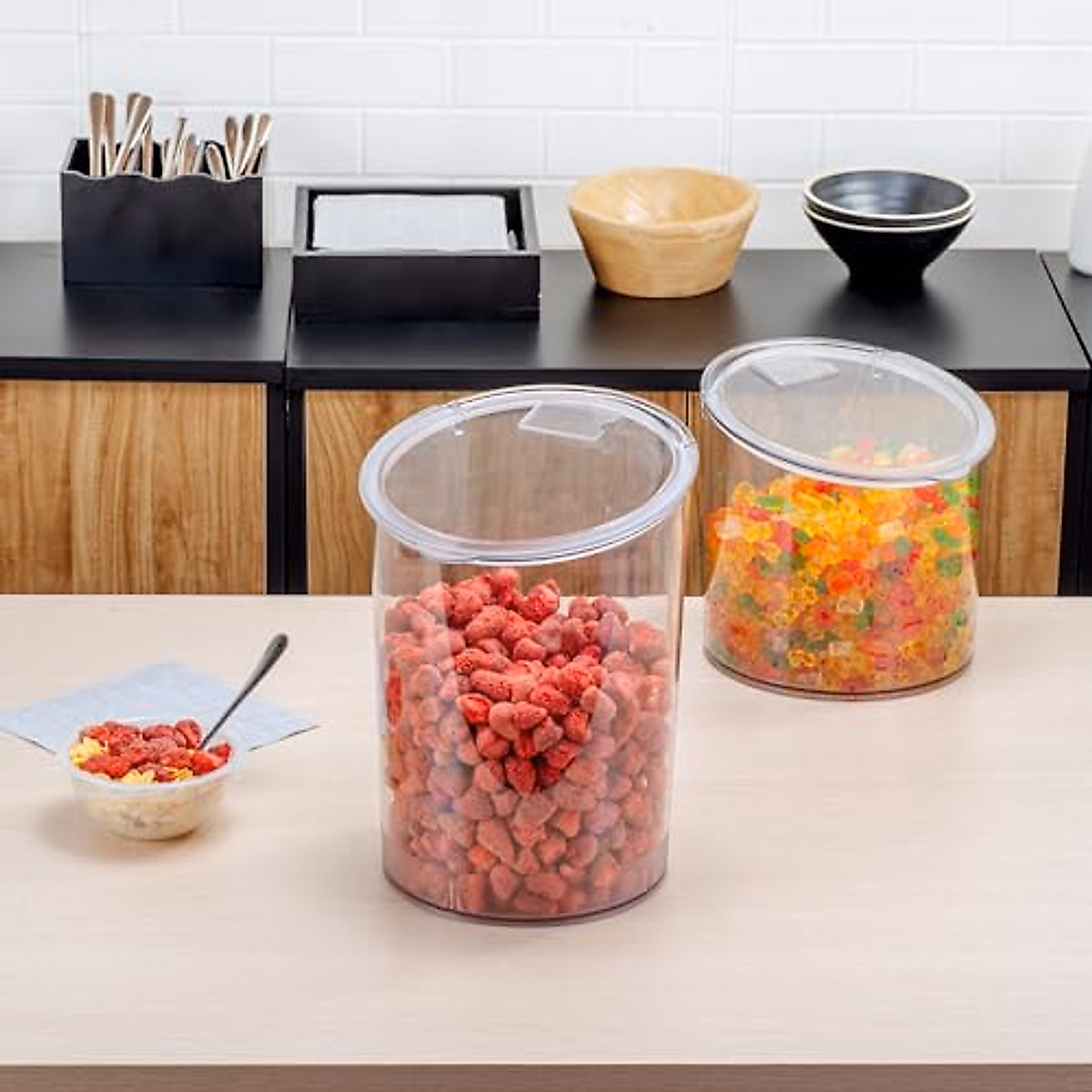 Restaurantware Met Lux 4 Gallon Food Storage Container, 1 Airtight Treat Box - With Scoop, Shatterproof, Clear Plastic Cereal Container With Hinged Lid, For Kitchen Or Pantry Organization