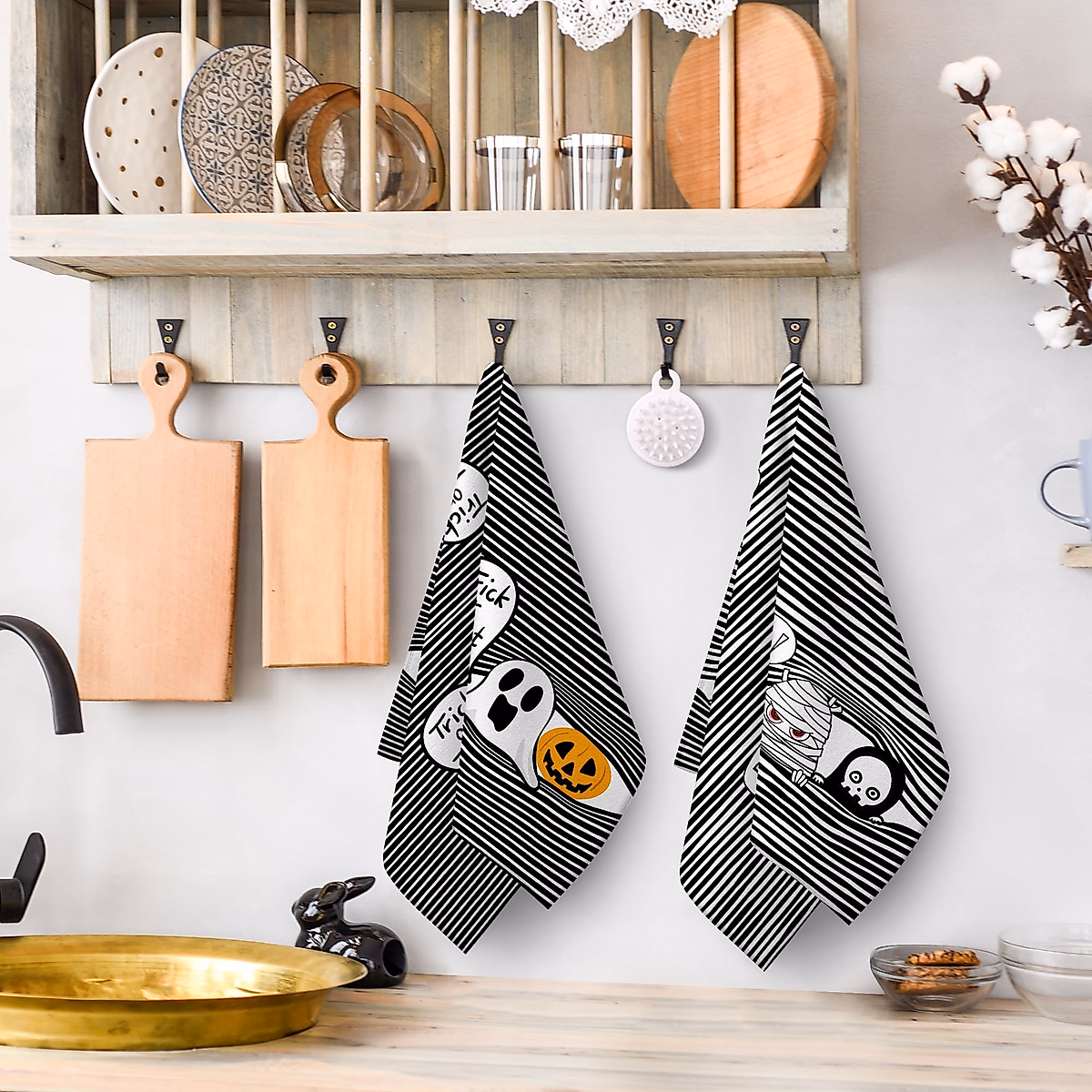 Cukemip Halloween Kitchen Dish Towels Set of 2,Halloween Kitchen Decor, Funny Halloween Hand Towels, Soft Absorbent Spooky Tea Towels dishclothes Gifts Holiday Farmhouse Home Decor 16x24 Inch