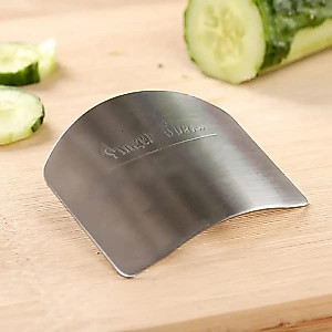 Stainless Steel Finger Guard Protector of Finger While Cutting & Slicing, Kitchen Tool Accessories