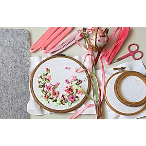 Wool Pressing Mat for Quilting - 100% New Zealand Wool Ironing Mat for Quilters, Mat for Table Top Crafts, Bonus Bag, Cutting Mat, Silicone Iron Rest & Sewing Tools - 13.5x17 Wool Mat for Ironing