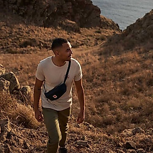 Fjällräven 1960 Logo T-Shirts for Men Offers Crew Neckline, Soft Cotton Construction, and Screen Print Graphic at Front Grey Melange LG One Size