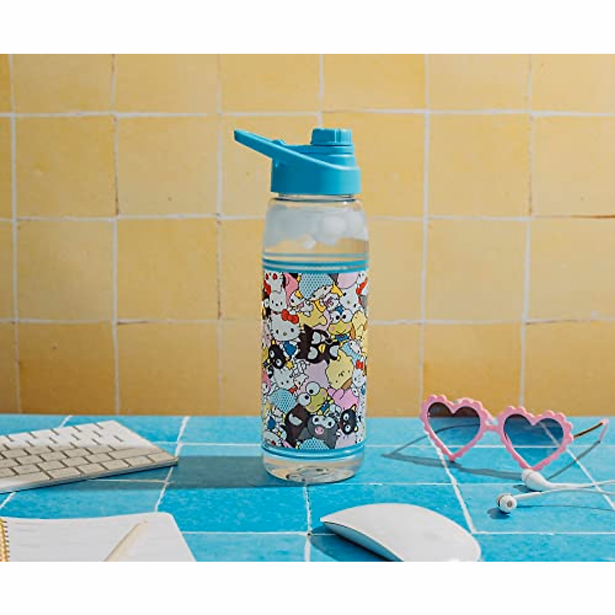 Sanrio Hello Kitty and Friends Plastic Water Bottle With Screw-Top Lid | BPA-Free Plastic Sports Jug | Holds 28 Ounces