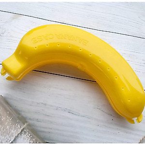 Travel Cute Banana Protector Storage Box Container, 3 Pack Outdoor Lunch Fruit Banana Protector Box Holder Banana Saver Case (Yellow, Green, Pink)