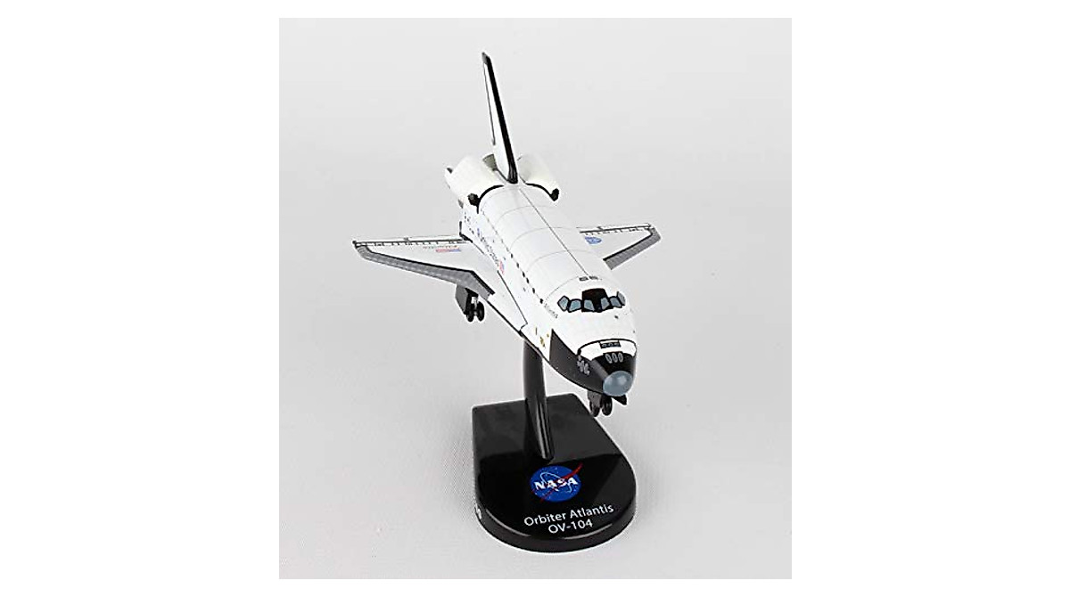 Space Shuttle Discovery Model - Daron 1/300 Scale Die-Cast