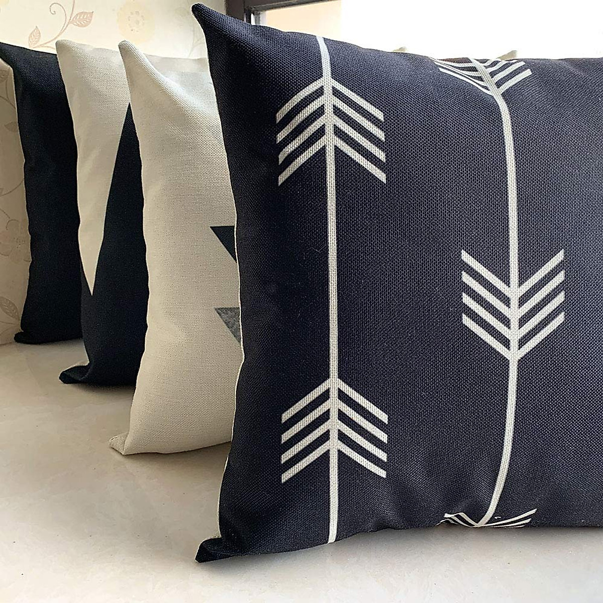 IcosaMro Throw Pillow Covers Black and White Pillow Cases Set of 4 Arrow Mountain 18x18 Decorative Square Zippered Cotton Linen Cushion Cover Room Sofa Decor