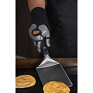 Blackstone 5558 Griddle Gloves with Silicone Palm Pads - Heat Resistant up to 500 Degrees, Easy Grip for Indoor and Outdoor Cooking, Grilling, Baking, Fire Pit, Fryer, Oven, One Size, Black/Grey