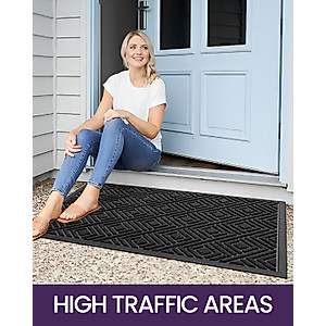 DEXI Door Mat Heavy Duty Outdoor Indoor Doormat, Stain and Fade Resistant, Non Slip Front Door Mats, Patio Entryway Floor Mat, 17"x29", Checkered Black