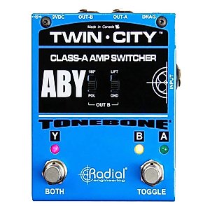Radial Bones Twin City Active ABY Amp Switcher Pedal with Zorro Polishing Cloth