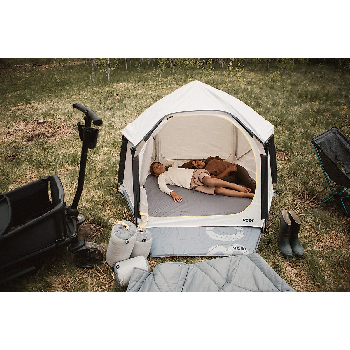 Veer Basecamp | JPMA Certified Portable Pop Up Play Yard/Play Pen for Babies, Toddlers and Kids | Indoor and Outdoor Use | Shade Canopy | Keeps Bugs Out | Playard Safety Certified