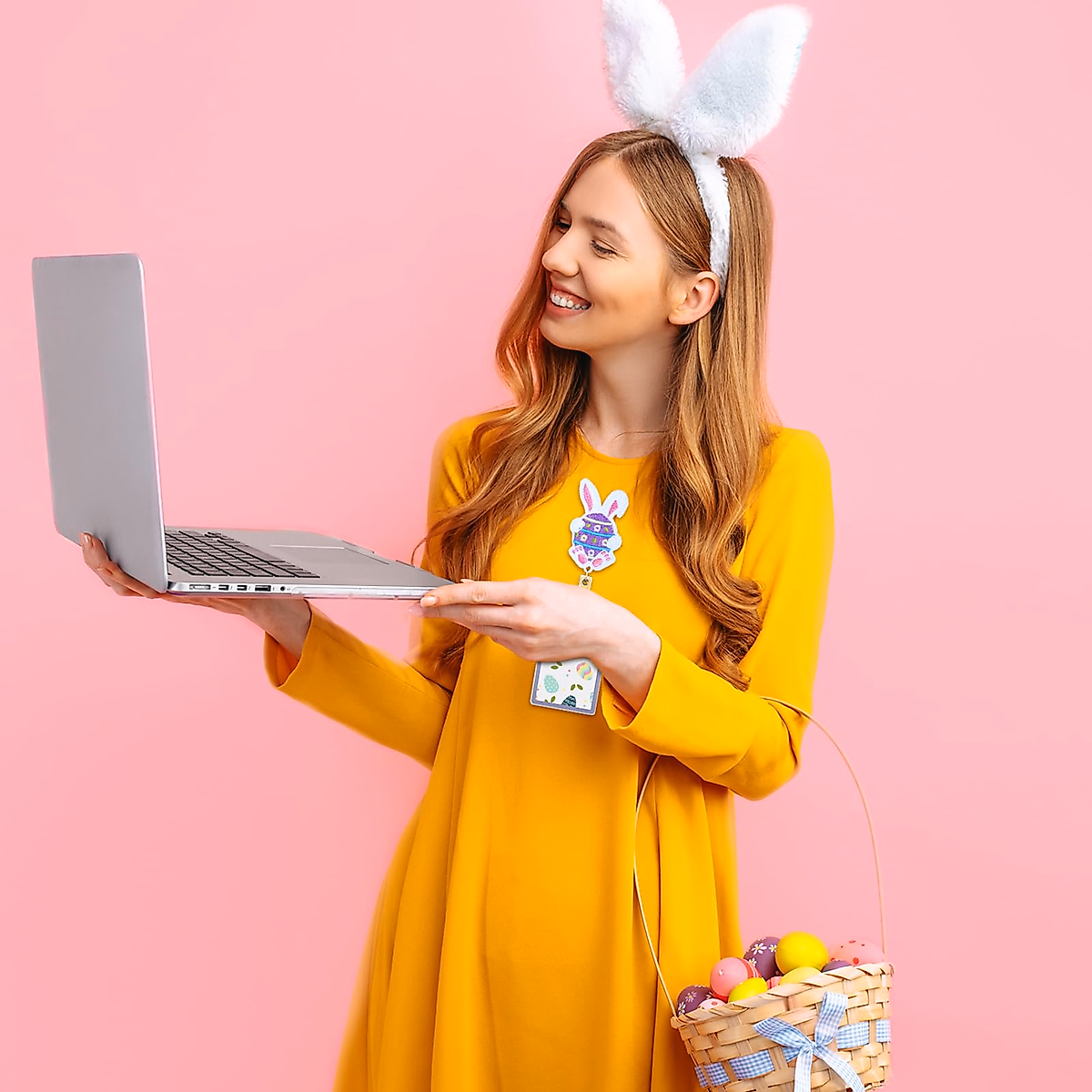 Giegxin 18 Pcs Holiday St. Patrick’s Day Badge Reels Retractable Seasonal Reels Holiday ID Name Badge Holder with Clip for Nurse Office Doctor Gifts Teachers(Vivid)