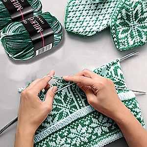 4 ROLL Yarn for Knitting Crochet, Velvet Yarn Knitting Yarn Fabric Cloth for DIY Craft Handmade VOORF Thread New Year Christmas Gift -Green, 142 Yards x 4