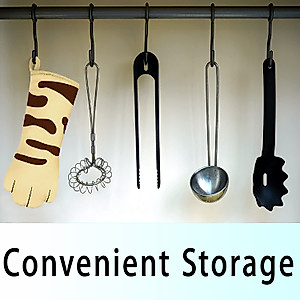 HuiDou Funny Oven Mitts Kitchen Accessories Cooking Baking Heat Resistant Kawaii Cat Glove, Gifts for Cat Lover 1 Pair Claw