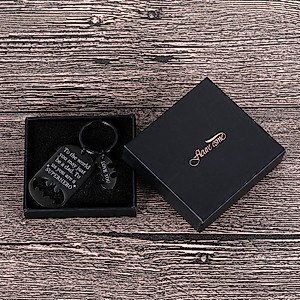 Fathers Gifts Dad Birthday Keychain for Daddy Step Dad to Be Husband from Daughter Son Wife Kids I Love You Key Ring Father of The Bride Step Father Figure Wedding Anniversary Men Him Black