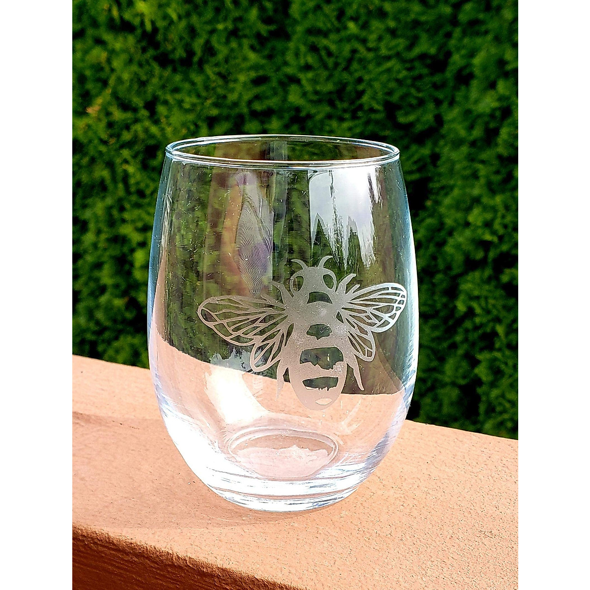 Etched bee wine glass, 15 oz. wine glass, stemless wine glass, honey bee gift, save the bees, bee glass, etched wine glass, nature lover gift, wine gift
