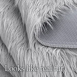 lalaLOOM Soft and Thick Faux Fur Rug, 5x7, Machine Washable, Super Fluffy Carpets for Bedroom and Living Room Floors, Durable Rubber Backing, Luxury Shag Area Rugs for Modern Interior, Soft Gray