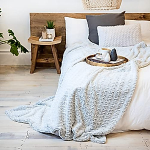 Kurrajong Farmhouse Faux Fur Throw Blanket | White and Pale Gray Soft Blanket | 55" x 70" Faux Fur Blanket Throw | White Bed Throw