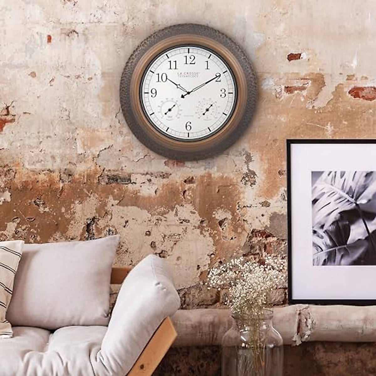 La Crosse Technology 433-3256A-INT 21-inch Bronze Indoor/Outdoor Atomic Analog Wall Clock