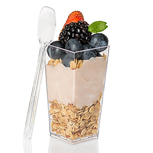 Ilyapa 40 Pack 3 ounce Dessert Cups, Plastic 3oz Dessert Cups with Spoons, Mini Shooters 3 oz, Cheesecake Shooter Cups, Chocolate Mousse Cups, Appetizer & Breakfast Brunch Accessories, Round