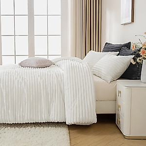 Andency Fluffy King Size Comforter Set, Super Soft White Comforter King Size, Winter Warm Fleece Faux Fur Bedding Set, Luxury Plush Fuzzy Bed Set 3 Pieces (1 Shaggy Comforter, 2 Pillowcases)