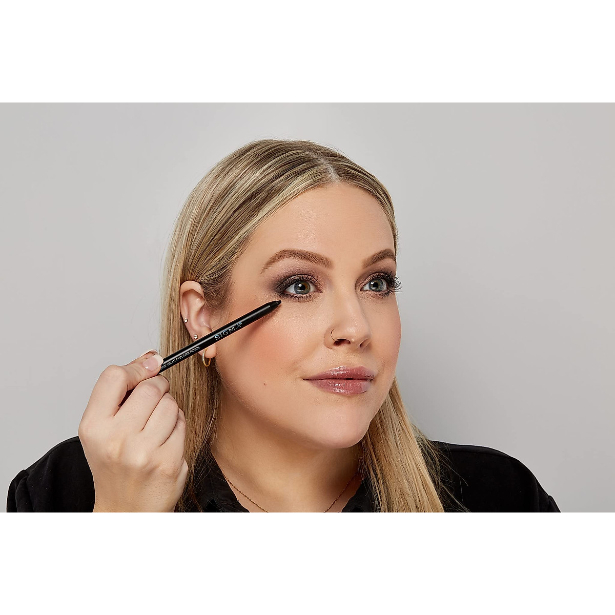 Sigma Beauty Long Wear Eyeliner Pencil – Professional Makeup Eyeliner Pencil with a Fine, Precision Tip & Smooth, Matte Finish for Impeccable, All-Day Eye Liner Application (Wicked Black)